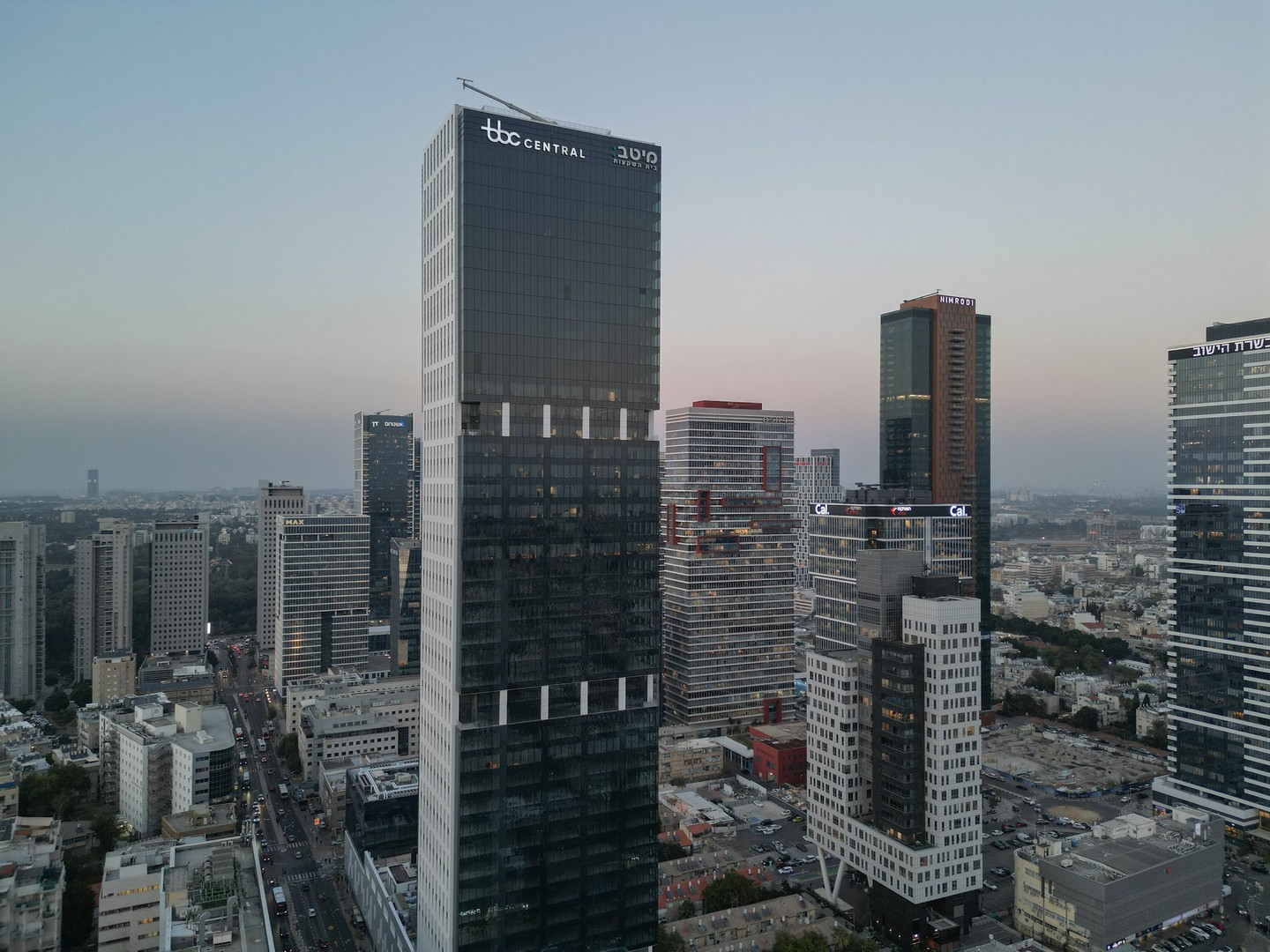 פרויקט שילוט BBC - רוטשילד מערכות שילוט